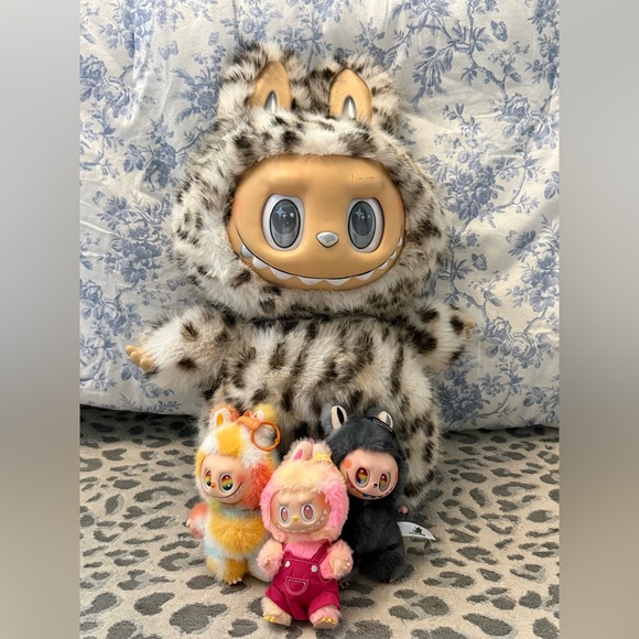 Labubu | Toys | Giant Leopard And Silver Labubu Momo With Smaller ...